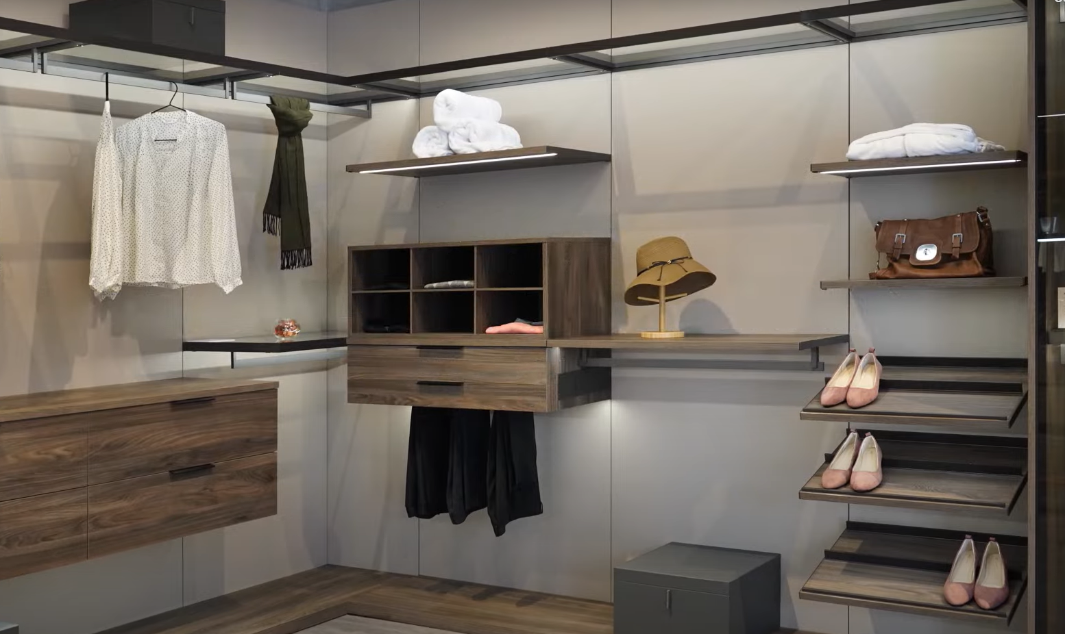 Sistema VERTIKO una tendencia en el diseño de clóset abierto